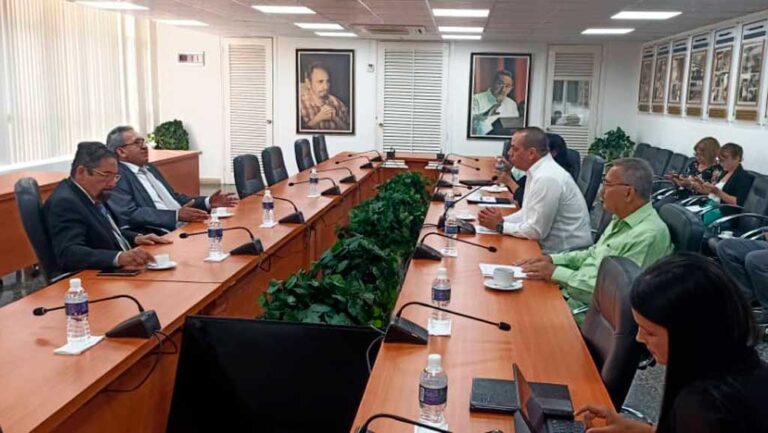 Cuba and PARLACEN to seek greater cooperation in health care - Prensa ...