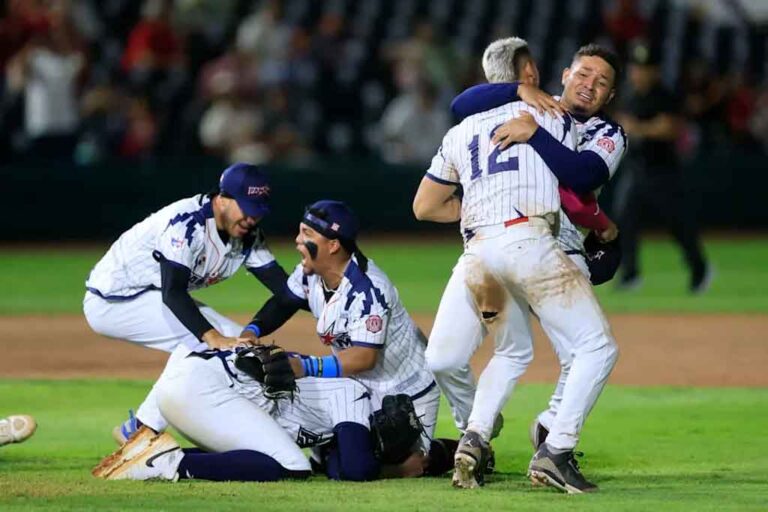 Panama celebrates gold at U-23 Pan American Baseball Championship ...